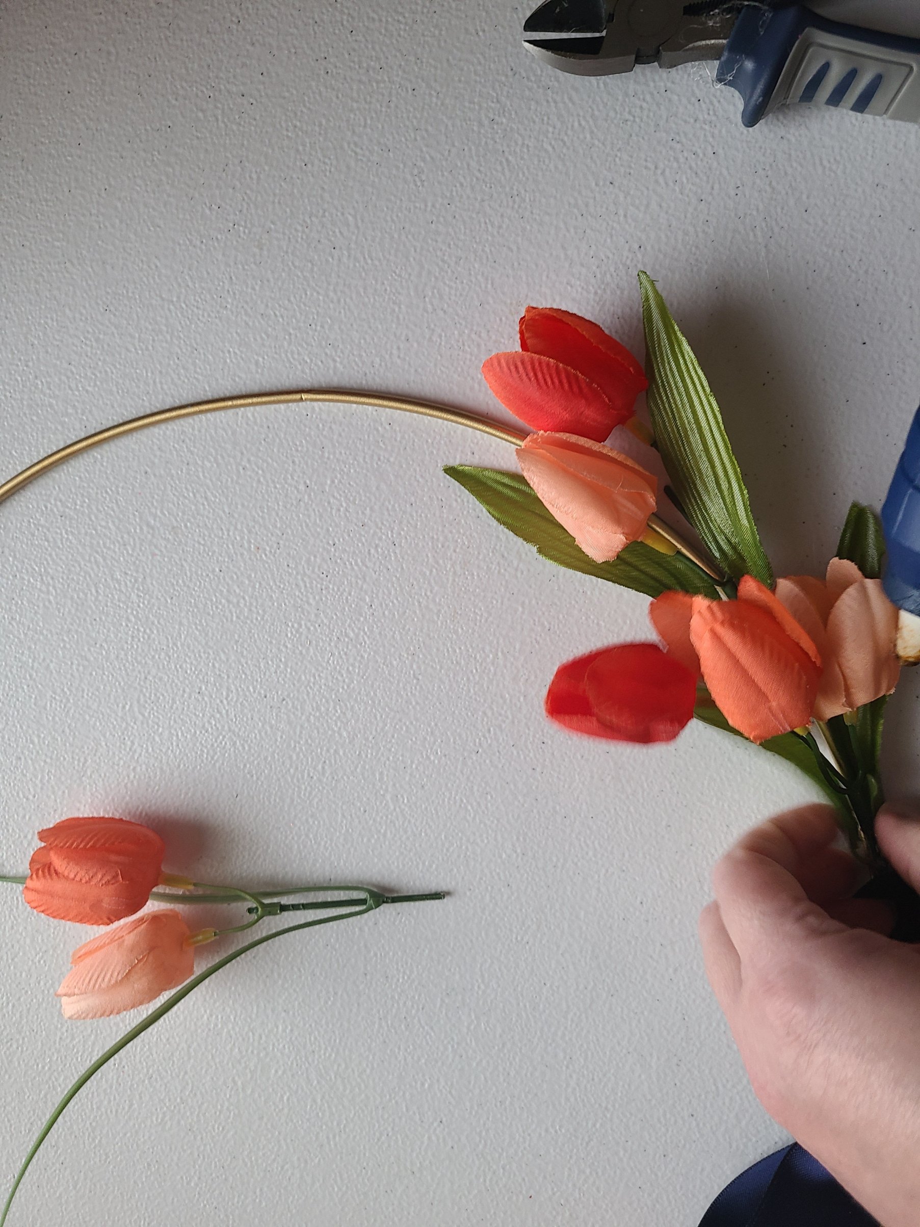 Spring Hoop Wreath Tutorial - Life as a LEO Wife