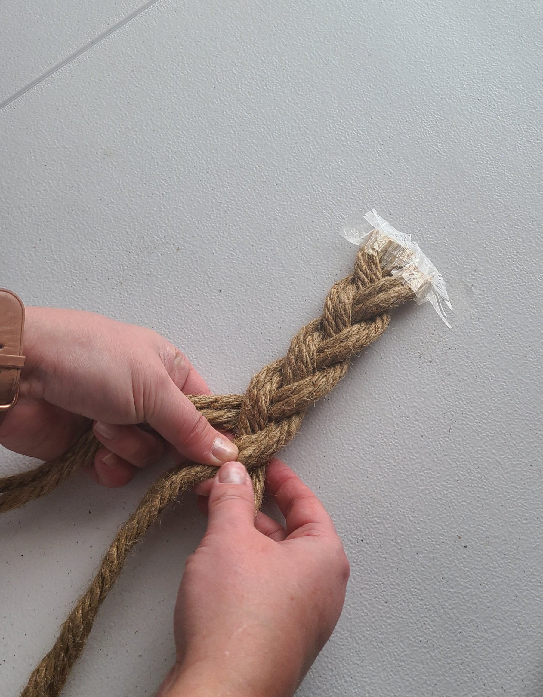 Nautical Rope Wreath Tutorial - Life as a LEO Wife