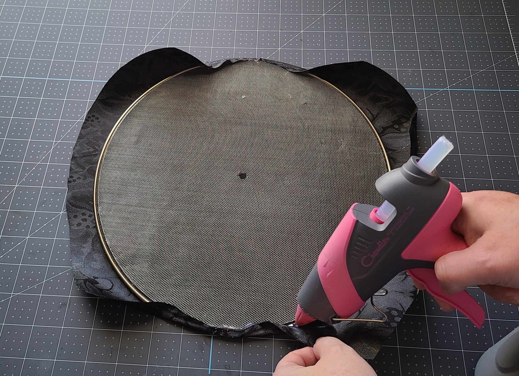 Halloween Splatter Screen Pumpkin Tutorial - Life as a LEO Wife