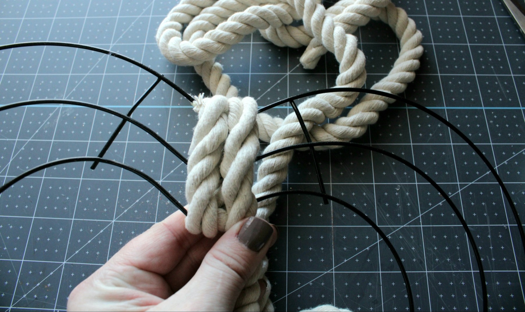 Heart Rope Wreath for Valentine's Day - Life as a LEO Wife