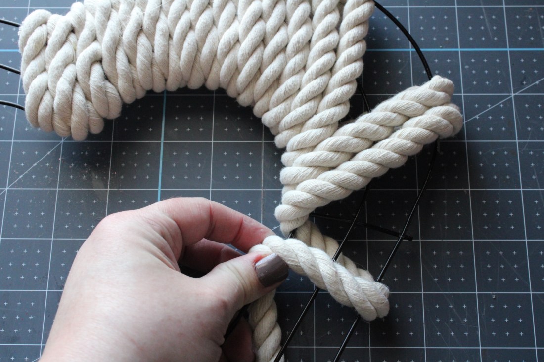 Heart Rope Wreath for Valentine's Day - Life as a LEO Wife