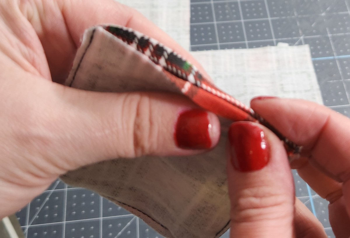 DIY Hand Warmers: Made in Less Than 30 Minutes! - Life as a LEO Wife