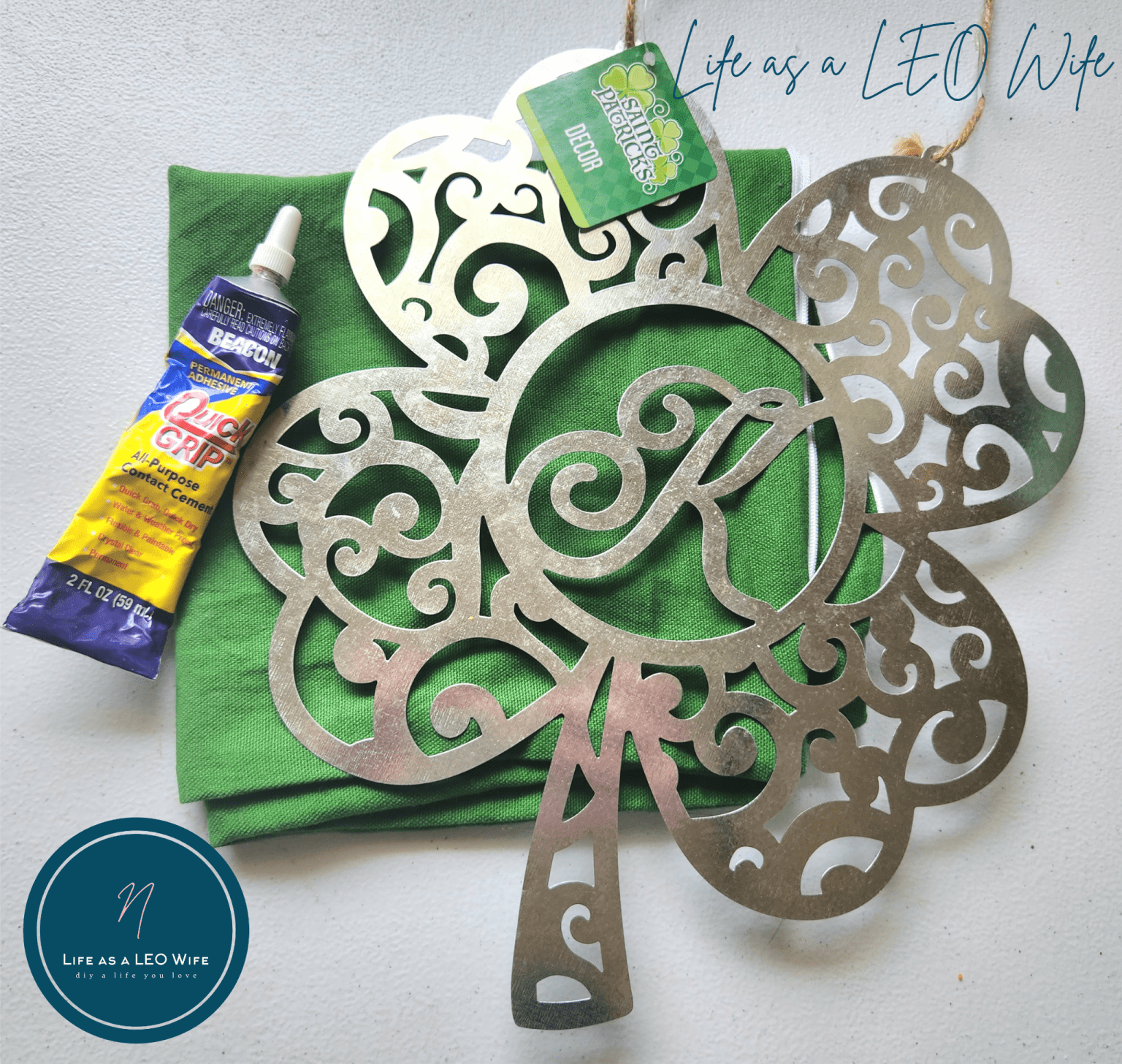 Easy Dollar Tree Shamrock Pillow - Life as a LEO Wife