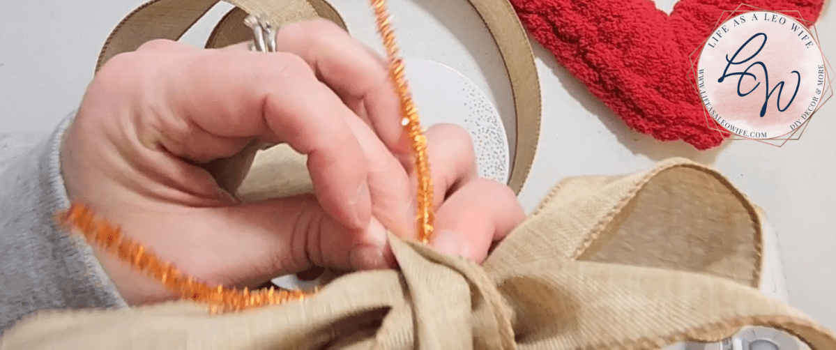 Super Easy Bow Tutorial: Video Included! - Life as a LEO Wife