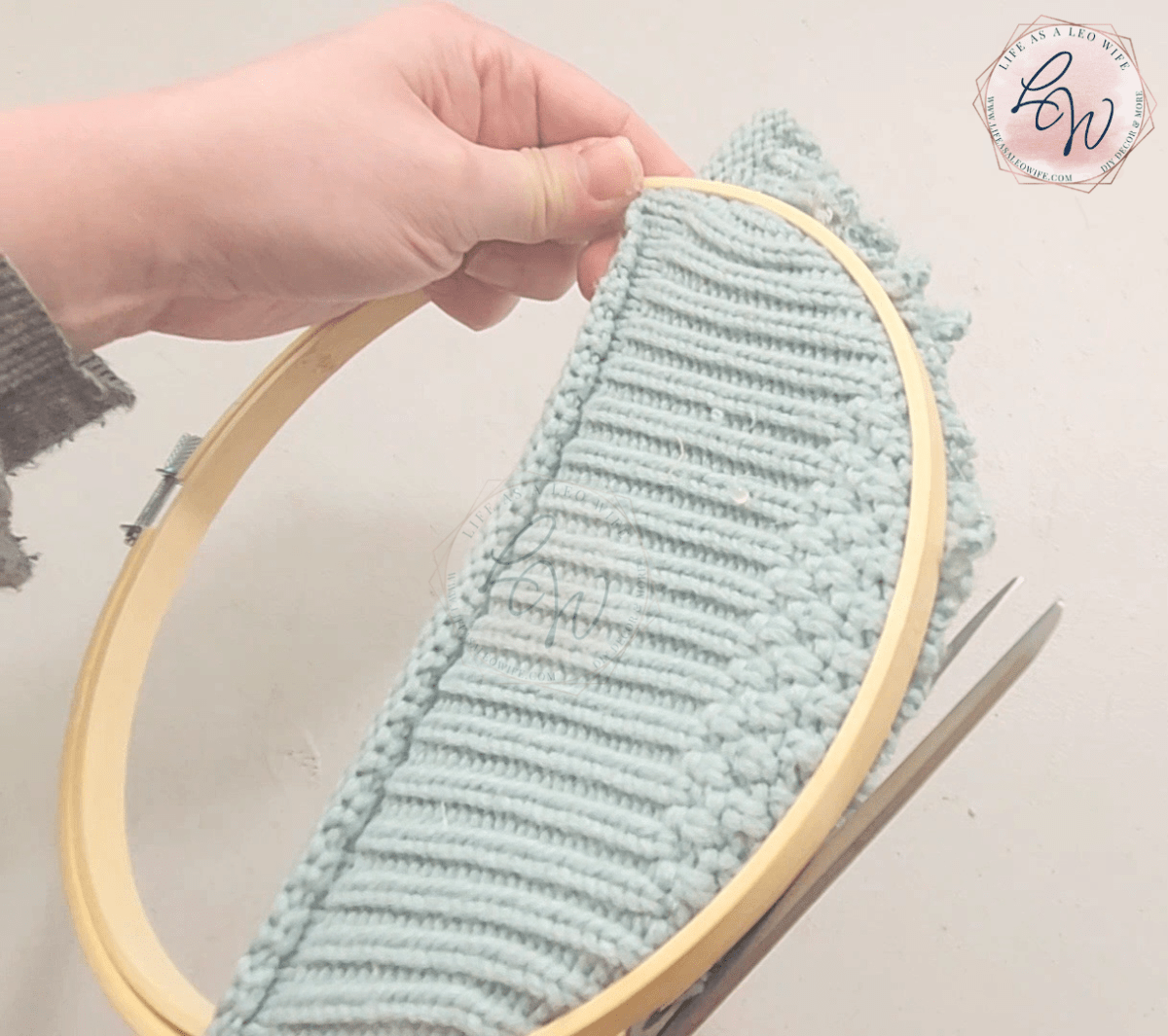 Embroidery Hoop Pocket Wreath Tutorial - Life as a LEO Wife